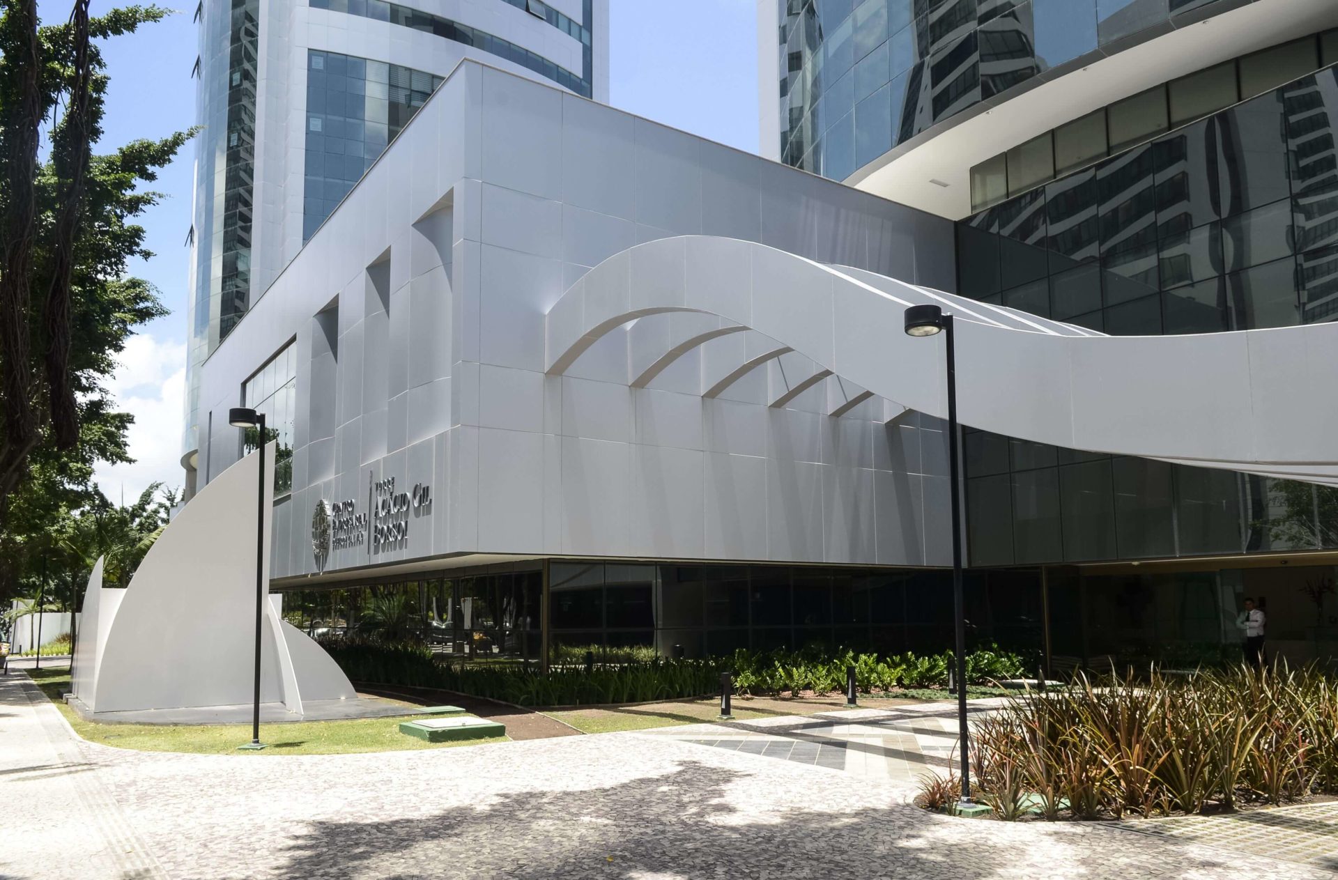 Acácio Gil Borsoi | Casa Orange